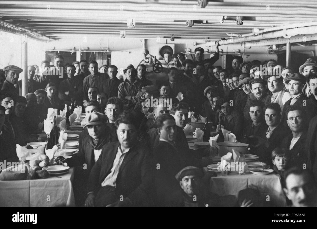 Conte verde hi-res stock photography and images - Alamy