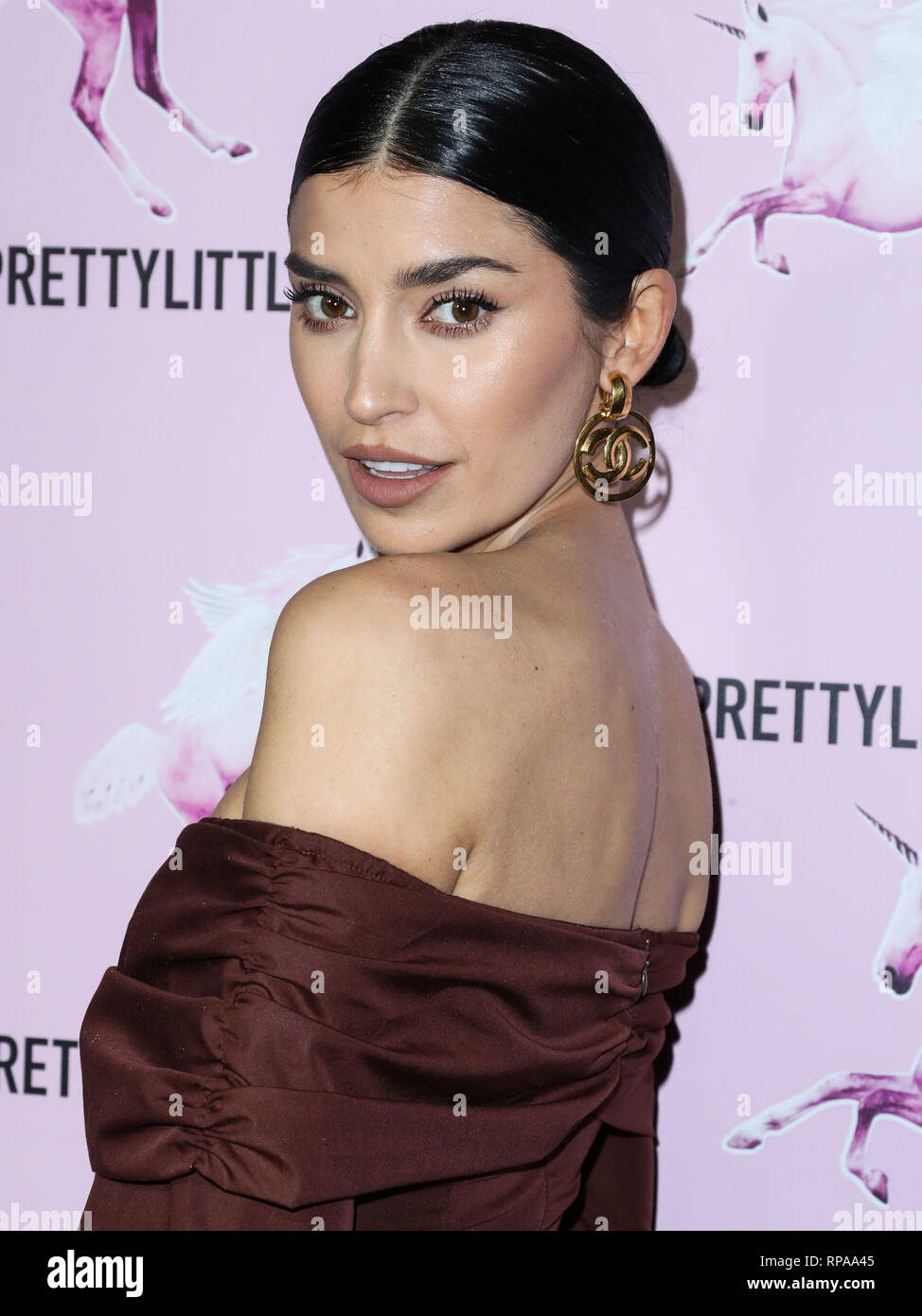 LOS ANGELES, CA, USA - FEBRUARY 20: Television personality Nicole ...