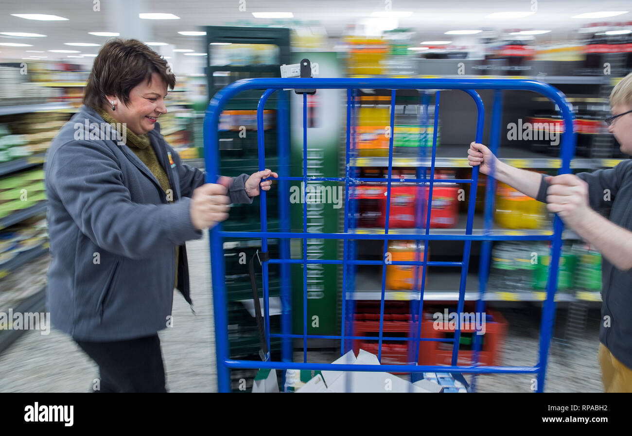 Disabled trolley hi-res stock photography and images - Alamy