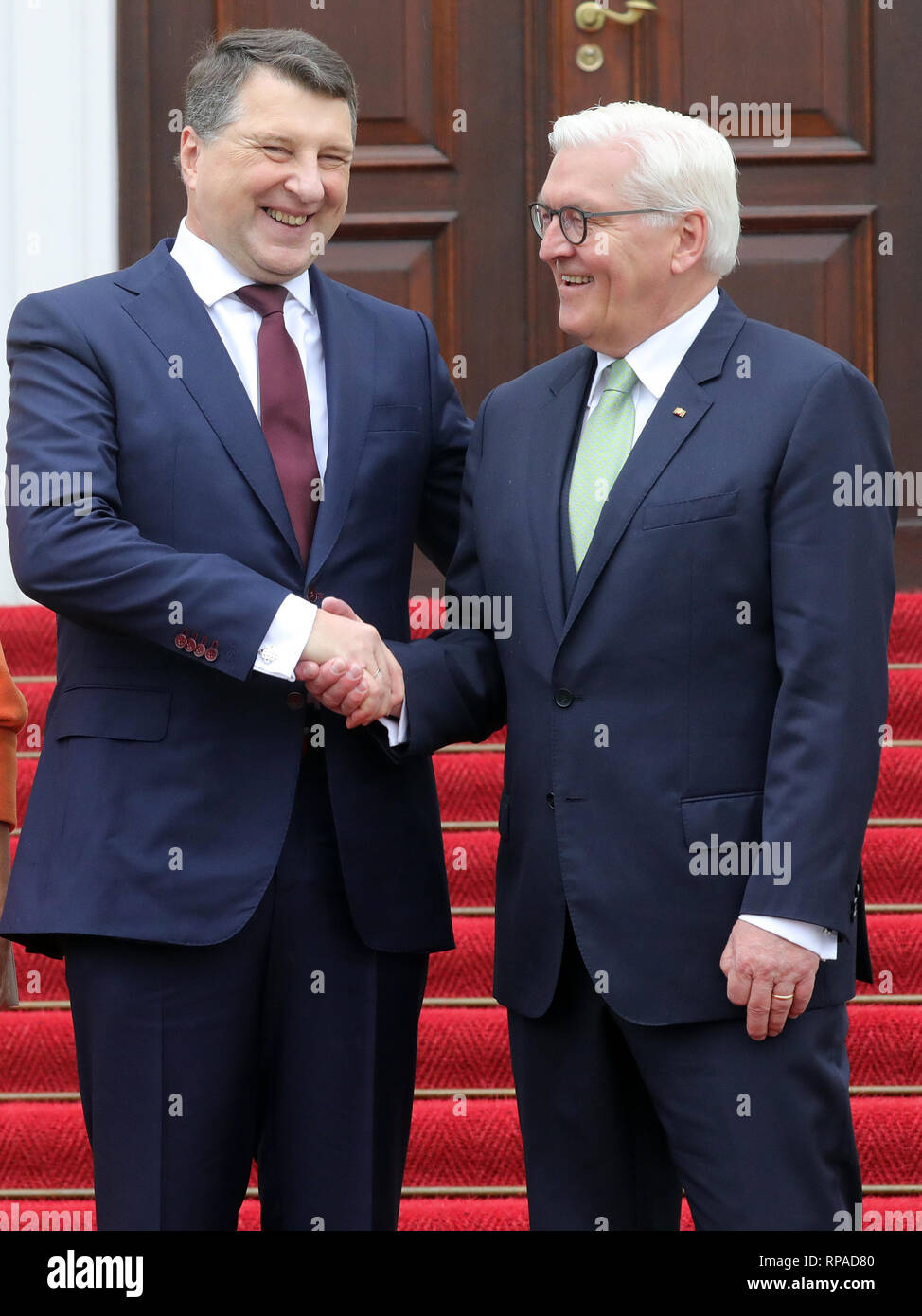 Berlin, Germany. 21st Feb, 2019. President Frank-Walter Steinmeier (r ...