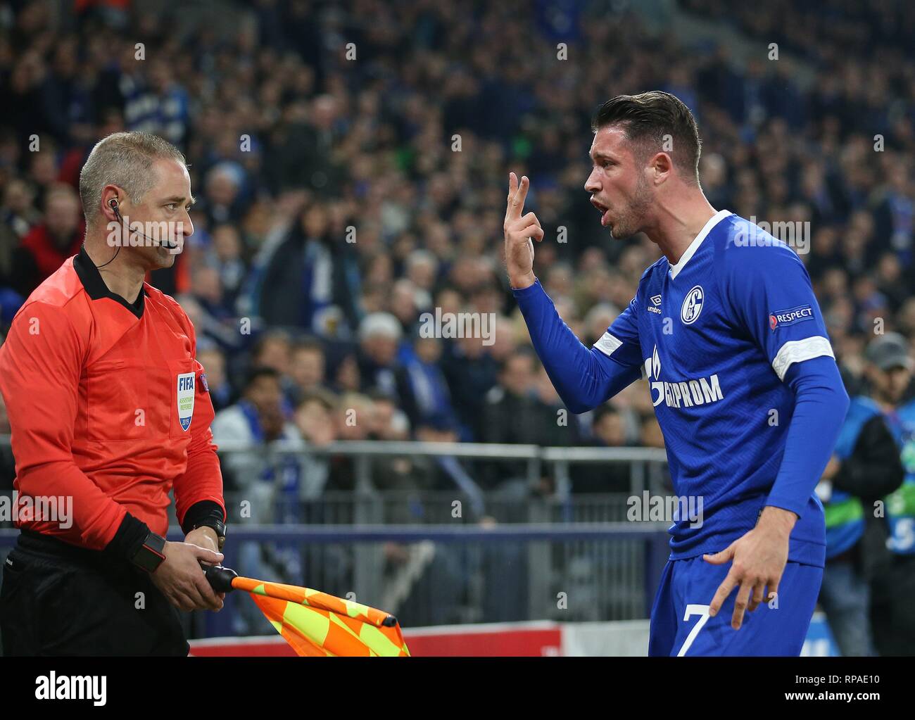 Gelsenkirchen, Deutschland. 20th Feb, 2019. firo: 20.02.2019, Football ...
