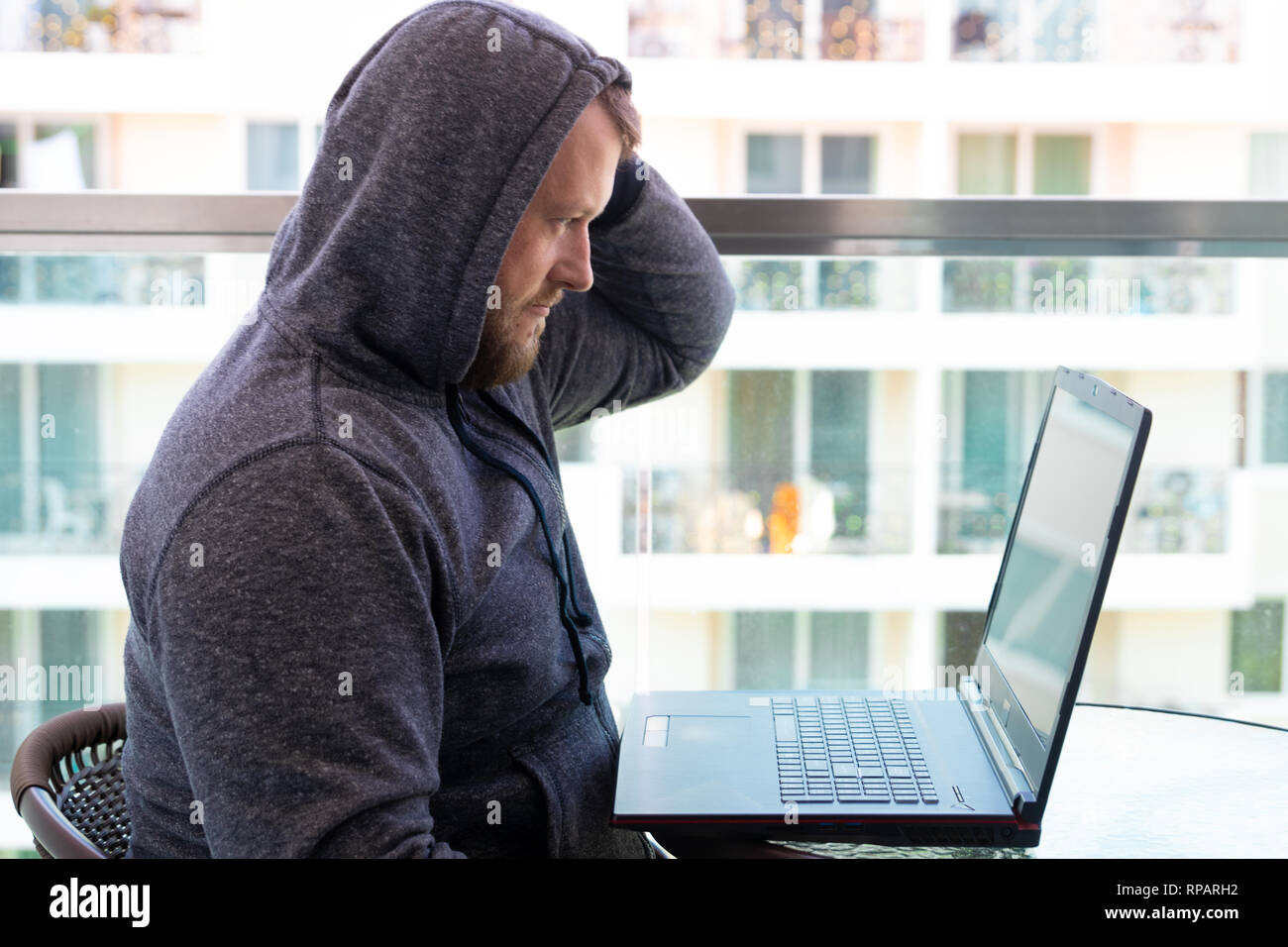 Cybercriminal dark hi-res stock photography and images - Alamy