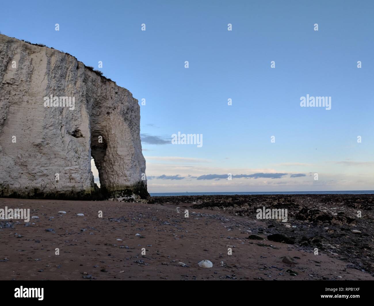 Daytime calm beach hi-res stock photography and images - Alamy