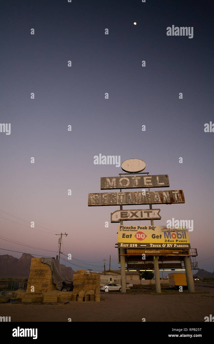 Abandoned Motel Sign Stock Photo - Alamy