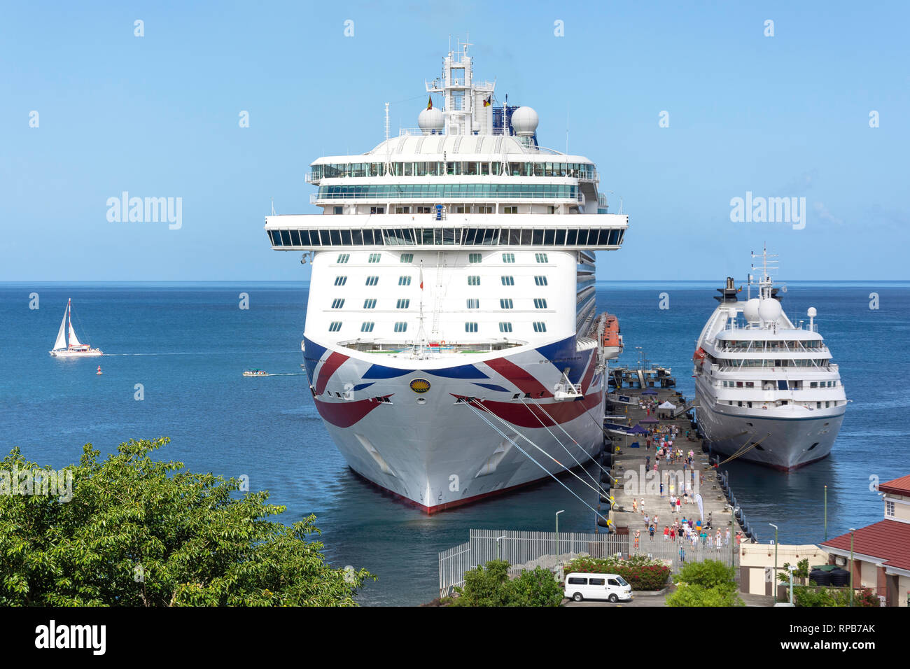 Star pride cruise ship hi-res stock photography and images - Alamy