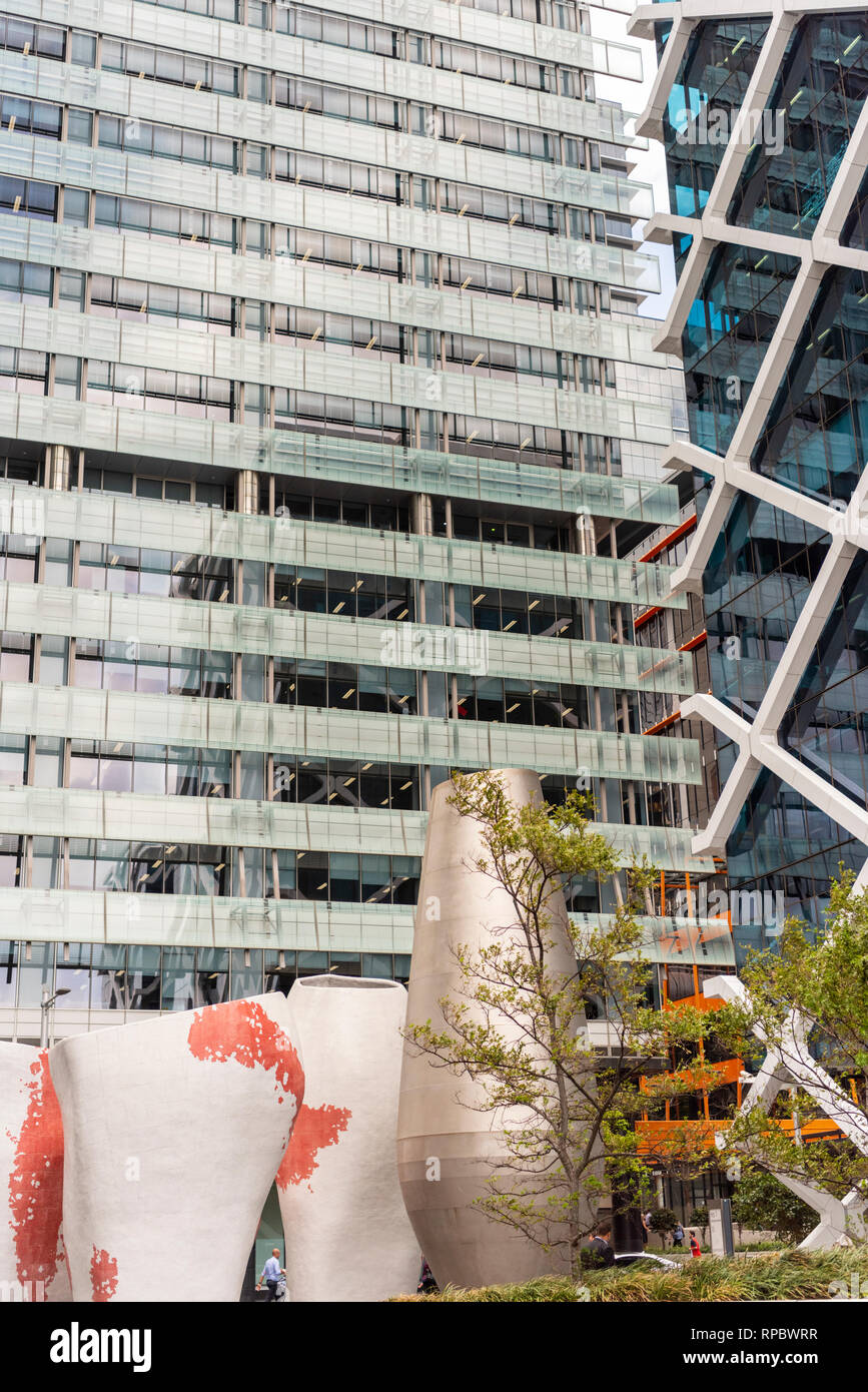 Modern architectur, glass buildings and office blocks in Sydney ...