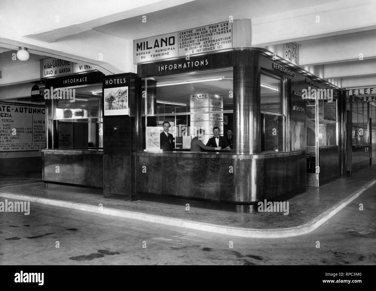 1920 garage hi-res stock photography and images - Alamy