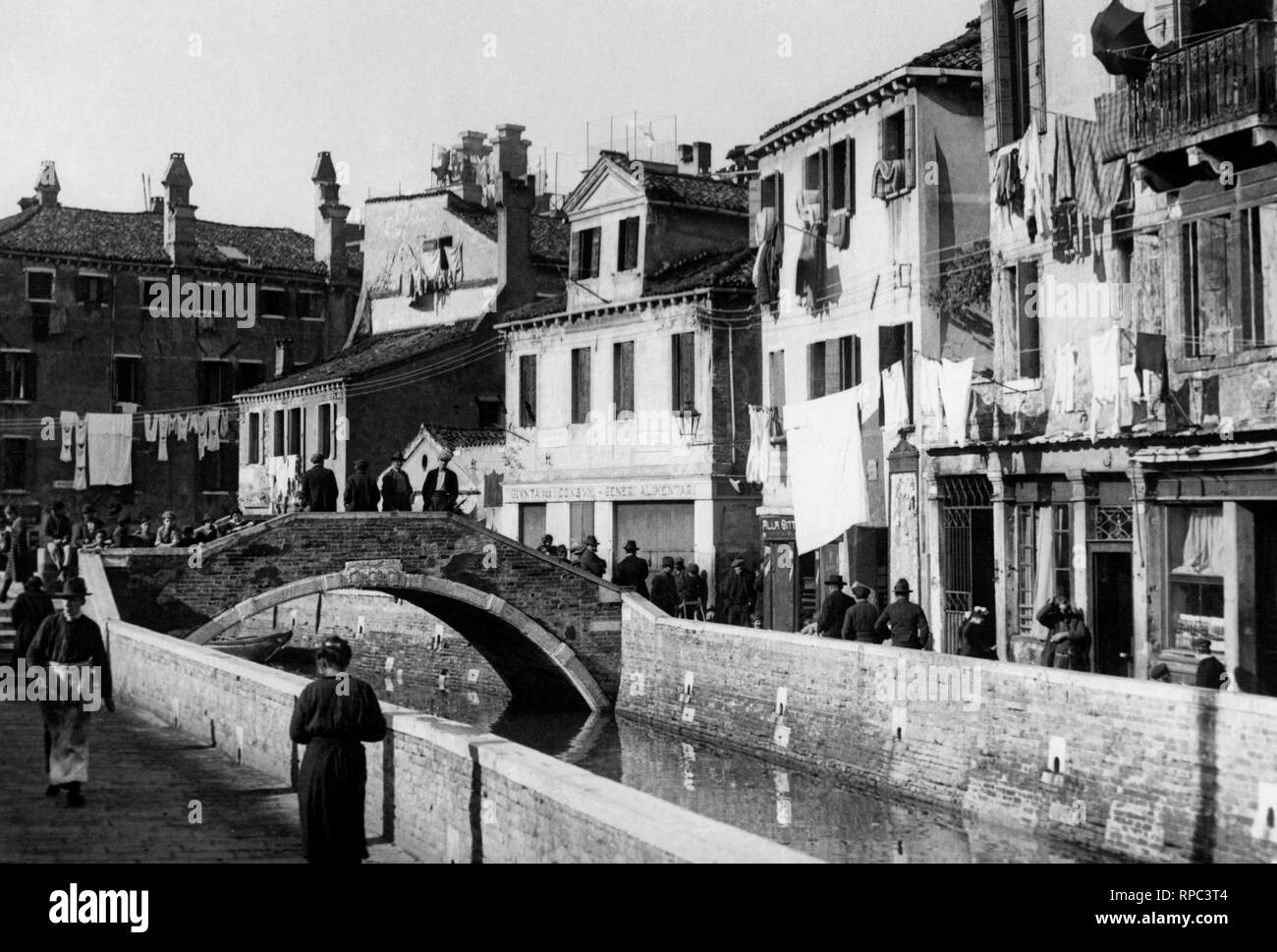 old neighborhood, venice, veneto, italy 1920 Stock Photo - Alamy