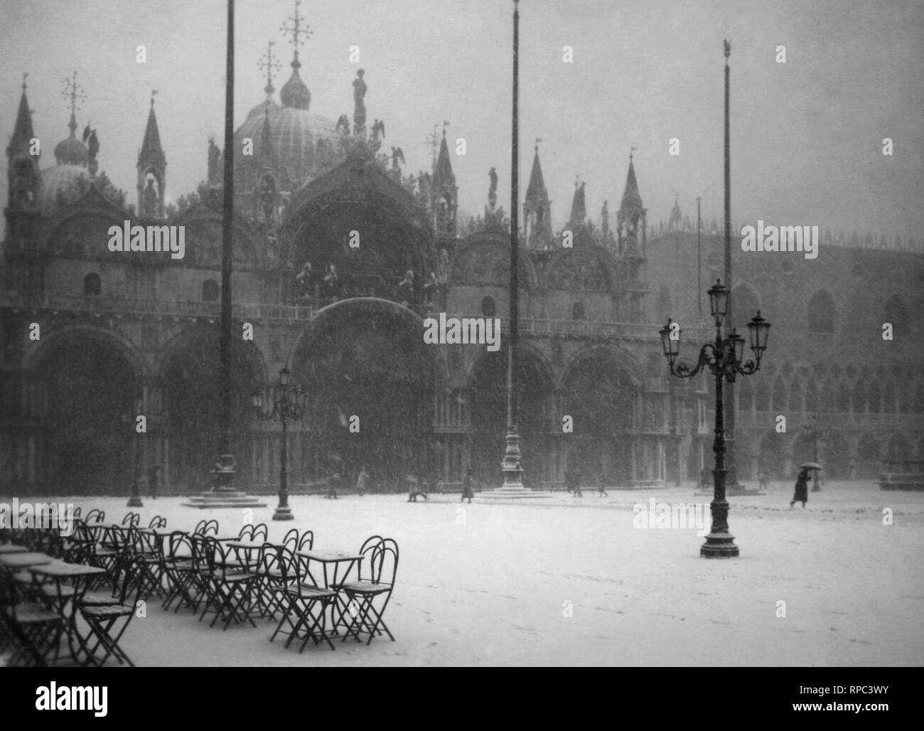 St marks basilica city Black and White Stock Photos & Images - Alamy