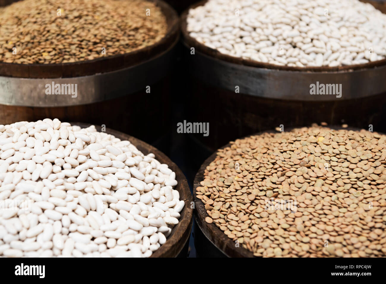 White lentil hi-res stock photography and images - Alamy