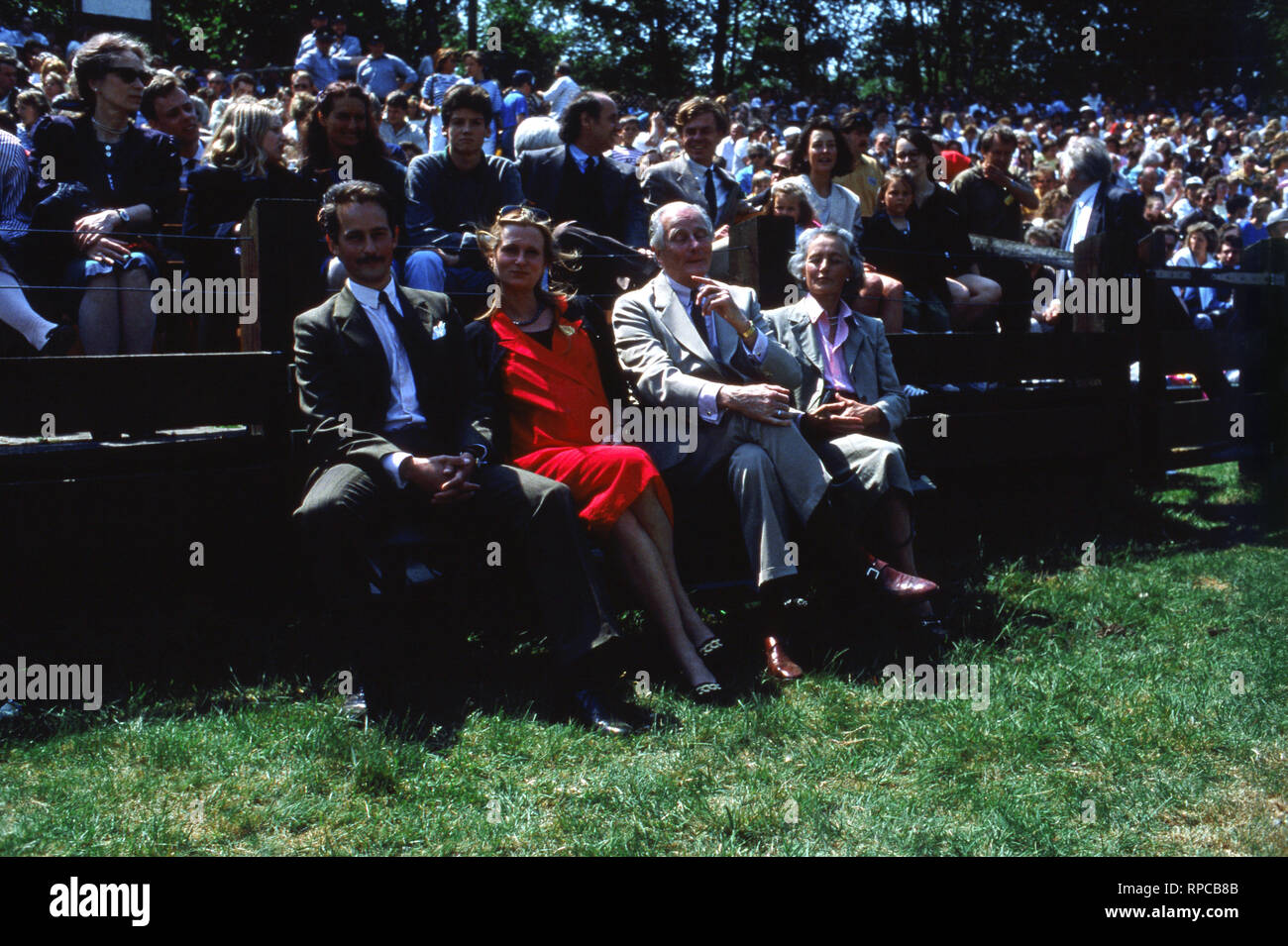 Familie von Croy beim Wildpferdefang in Dülmen: in einer Art "Rodeo ...