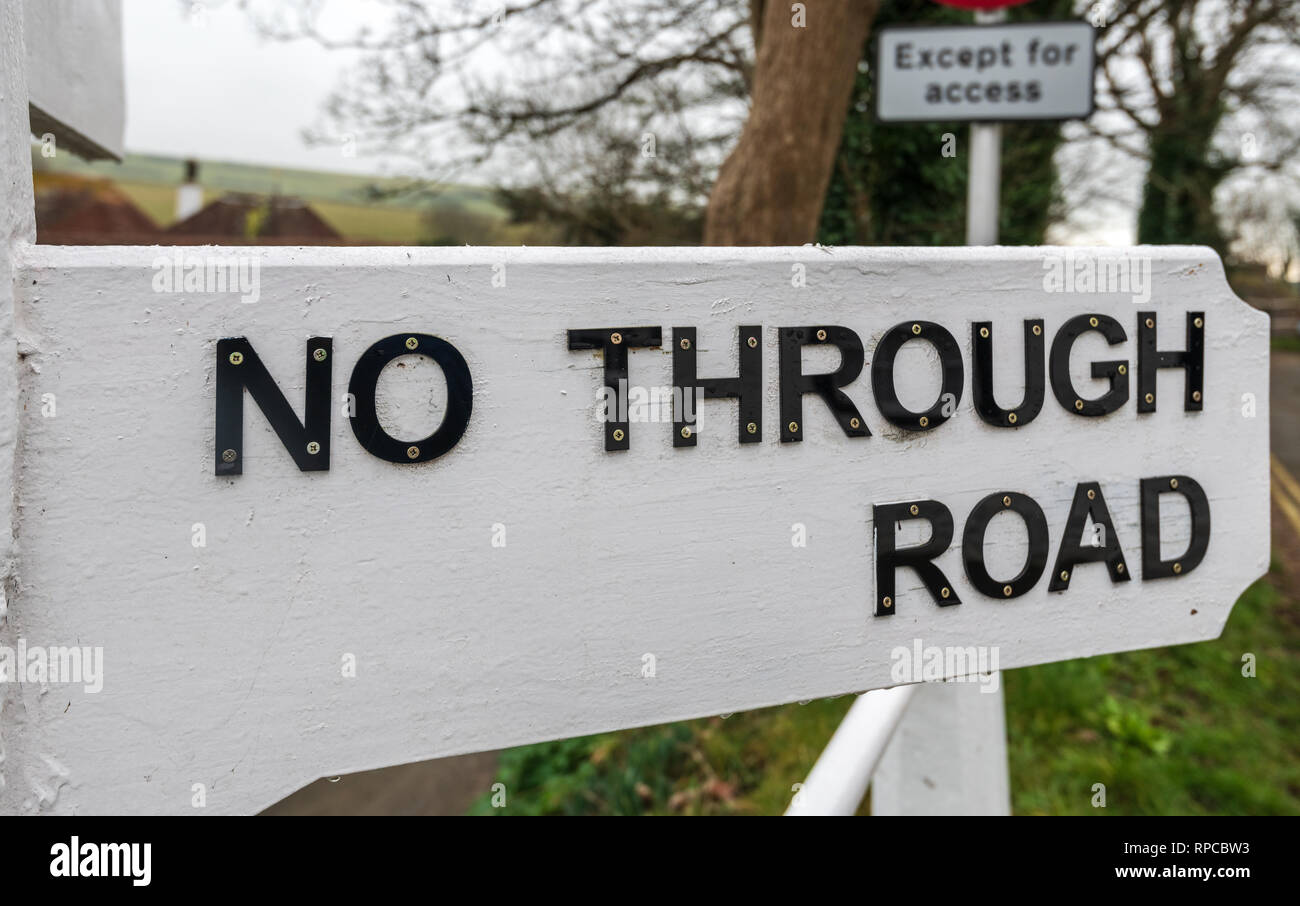 No Through Road Sign High Resolution Stock Photography and Images - Alamy