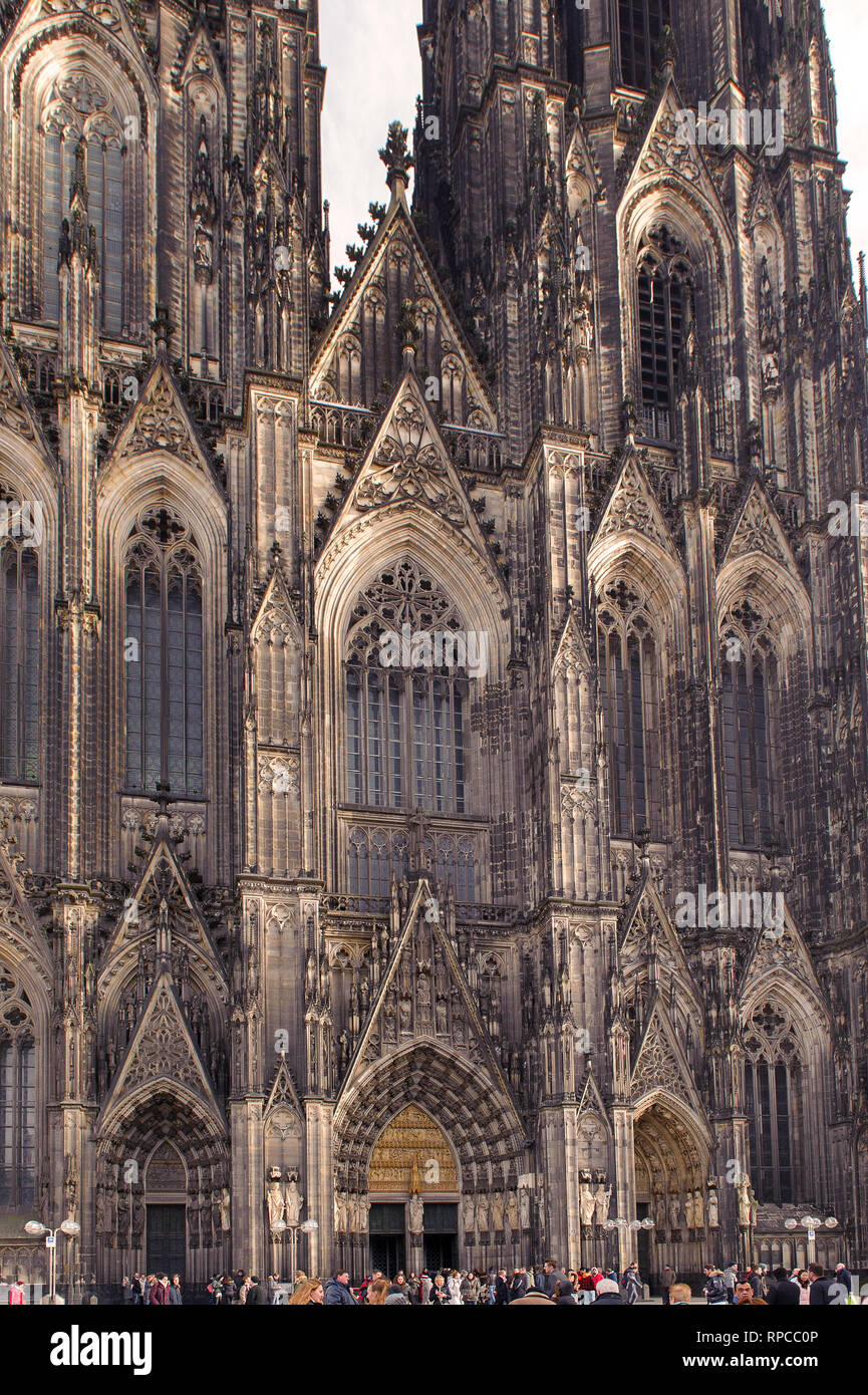 Cologne cathedral architecture hi-res stock photography and images - Alamy