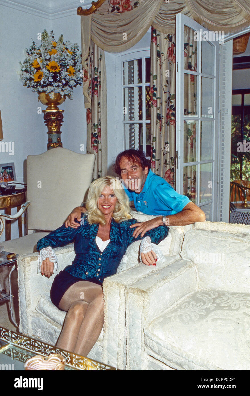 Gunilla Gräfin von Bismarck mit Luis Ortiz in Marbella, Spanien 1999 ... Gunilla Gräfin von Bismarck mit Luis Ortiz in Marbella, Spanien 1999 ...