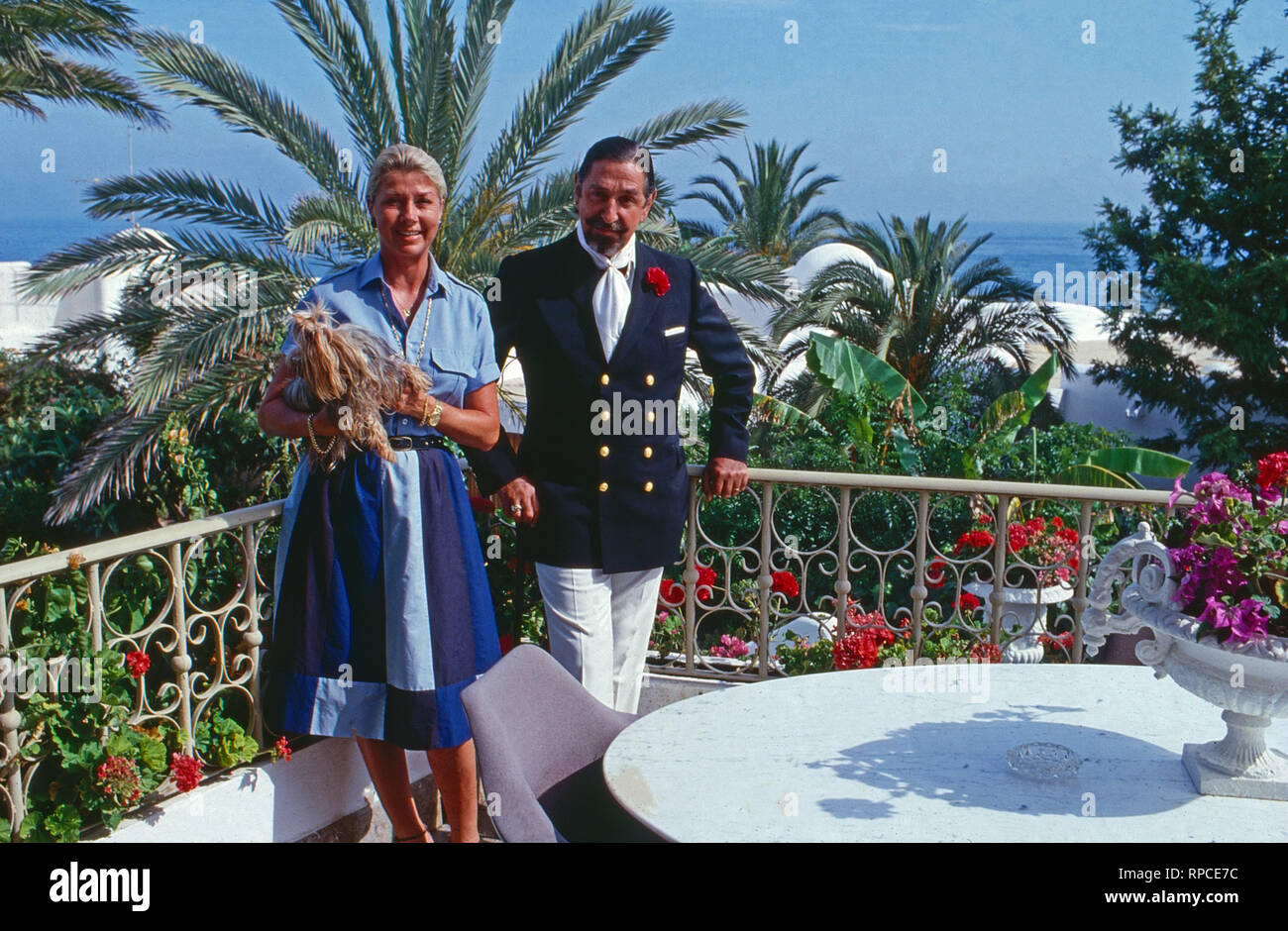 Herzogin Magrit de Mora y Aragon mit Ehemann Don Jaime in Marbella ...