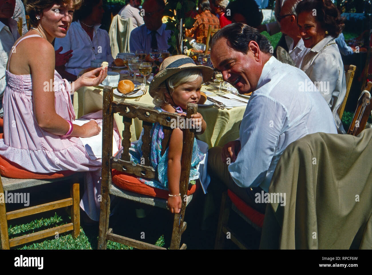 Rudolf Graf und Herr von Schönburg Glauchau beim Geburtstag von Tochter ...