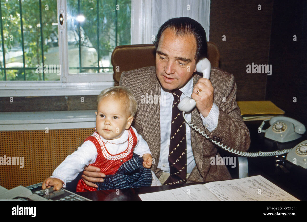 Rudolf Graf und Herr von Schönburg Glauchau mit Tochter Sophie ...
