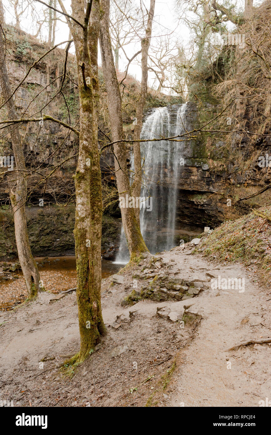 Henrhyd Waterfall, Brecon Beacons National Park, Wales Stock Photo - Alamy