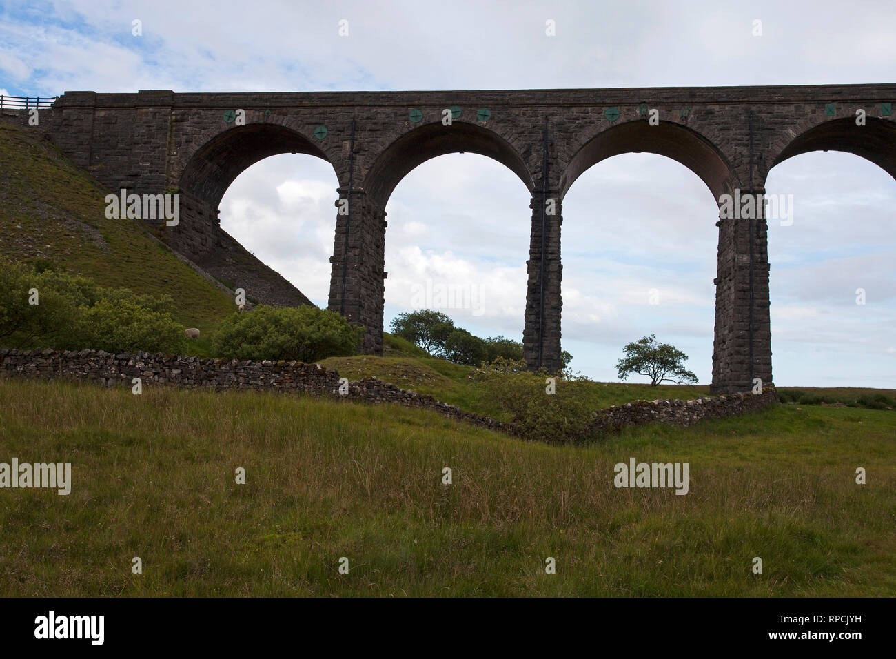 Grade 11 listed viaduct hi-res stock photography and images - Alamy