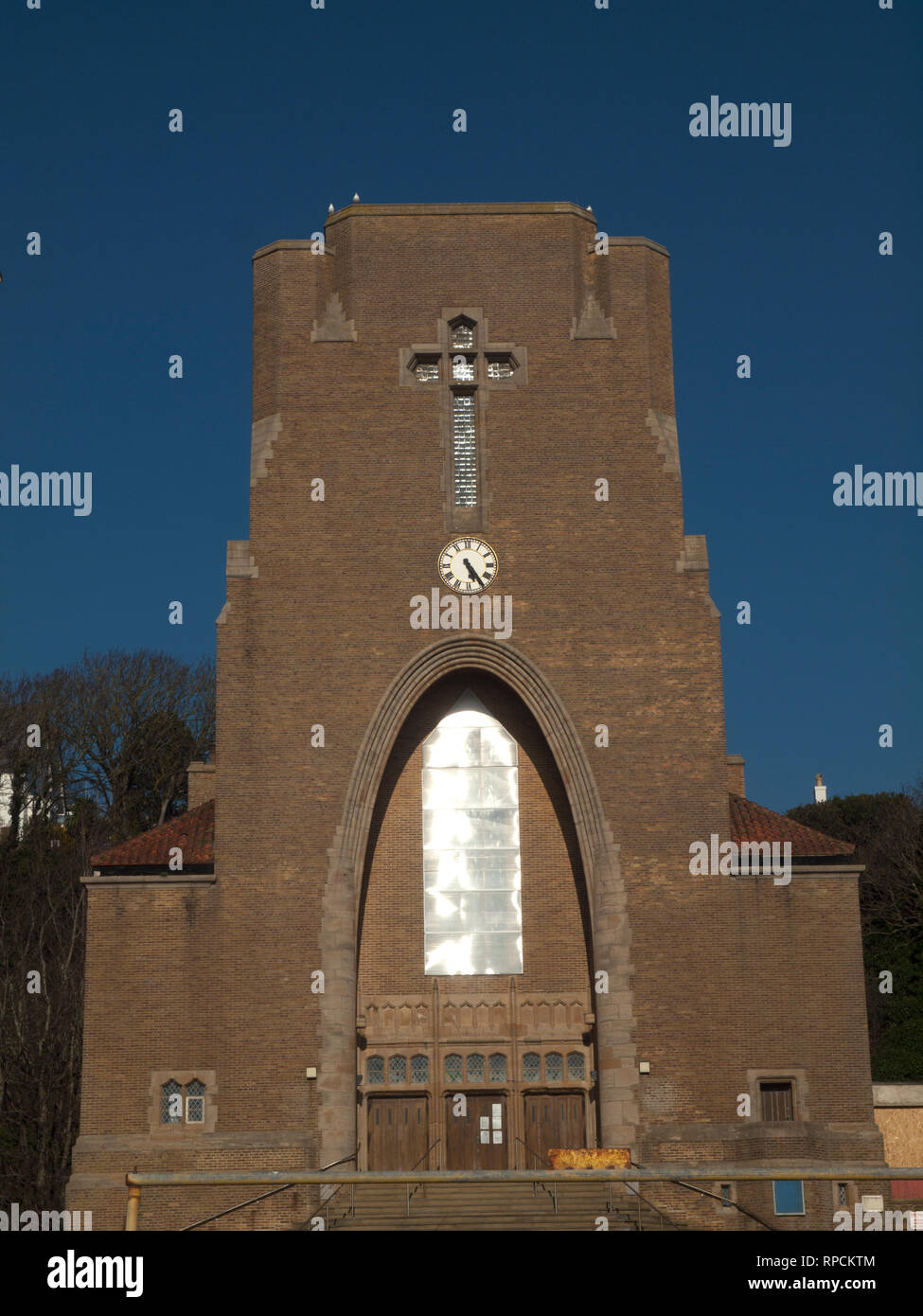 St Leonard's Parish Church High Resolution Stock Photography and Images ...