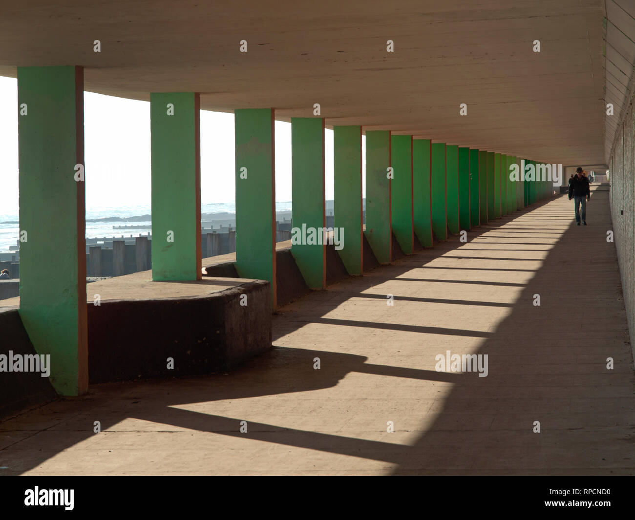 Concrete underpass walkway hi-res stock photography and images - Alamy