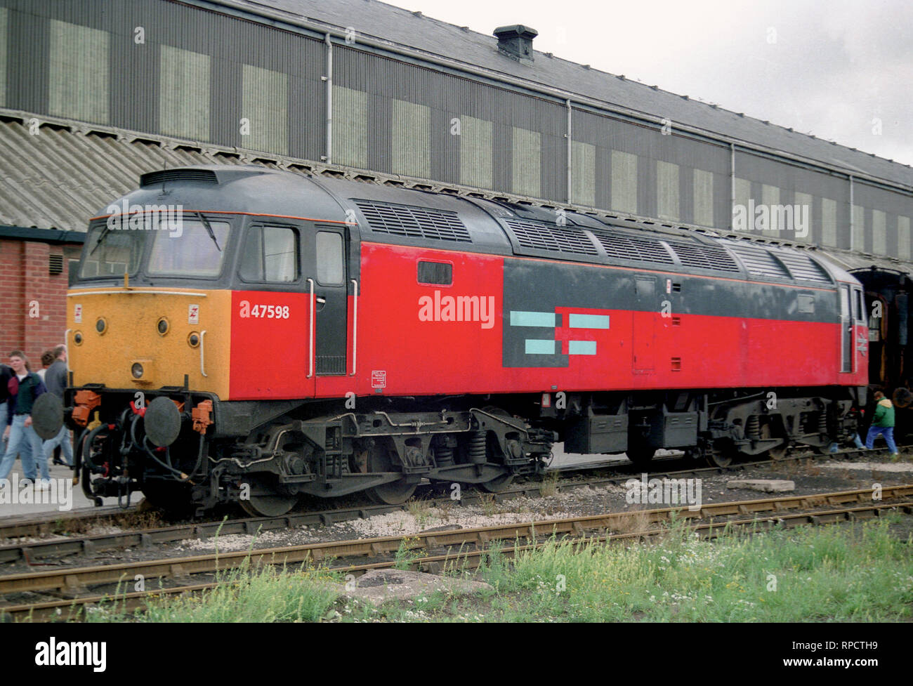Class 47 locomotive outside Doncaster Engineering works in 1992 Stock ...