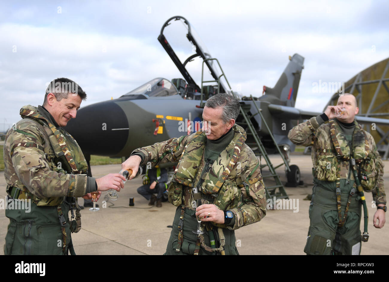 Raf marham station commander group captain ian cab townsend hi-res ...