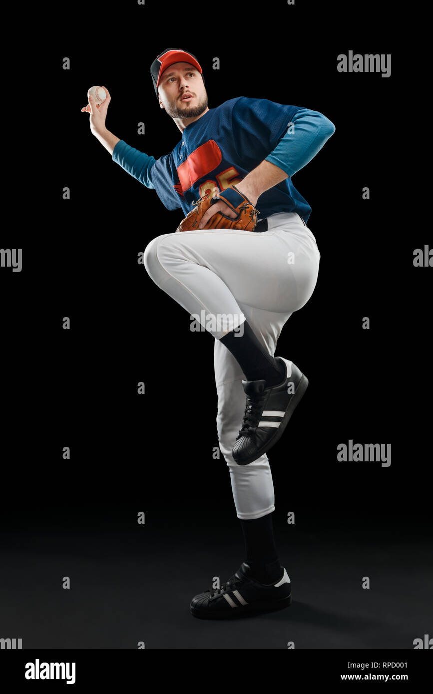Baseball pitcher taking aim Stock Photo - Alamy