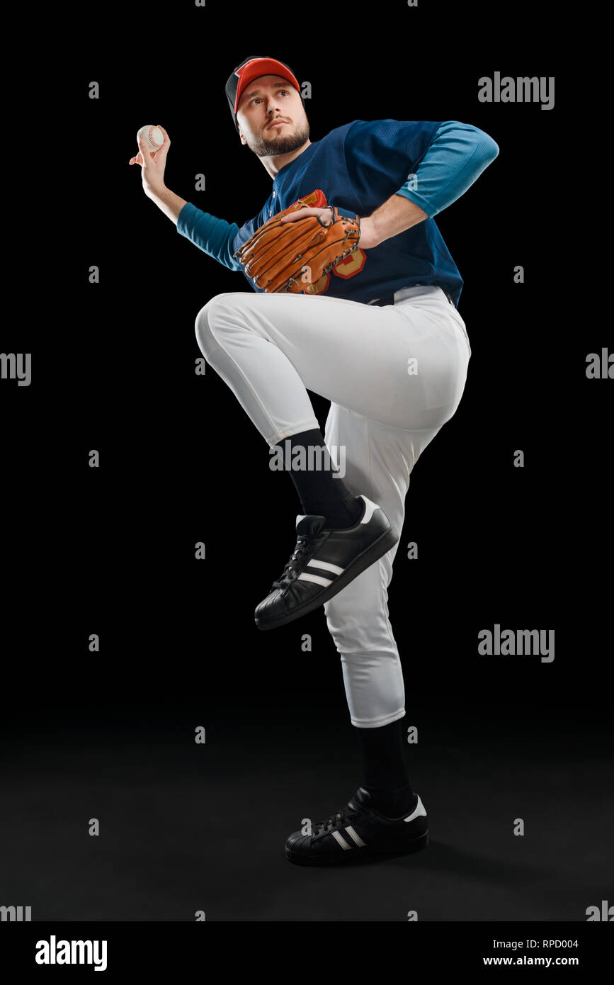 Baseball player throwing a fastball Stock Photo - Alamy