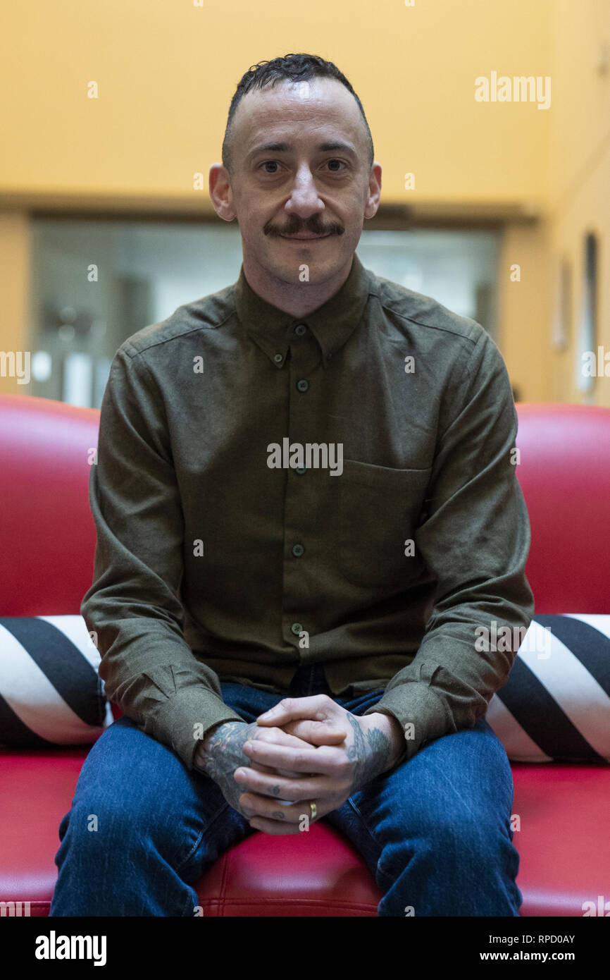 21 hombre hi-res stock photography and images - Alamy