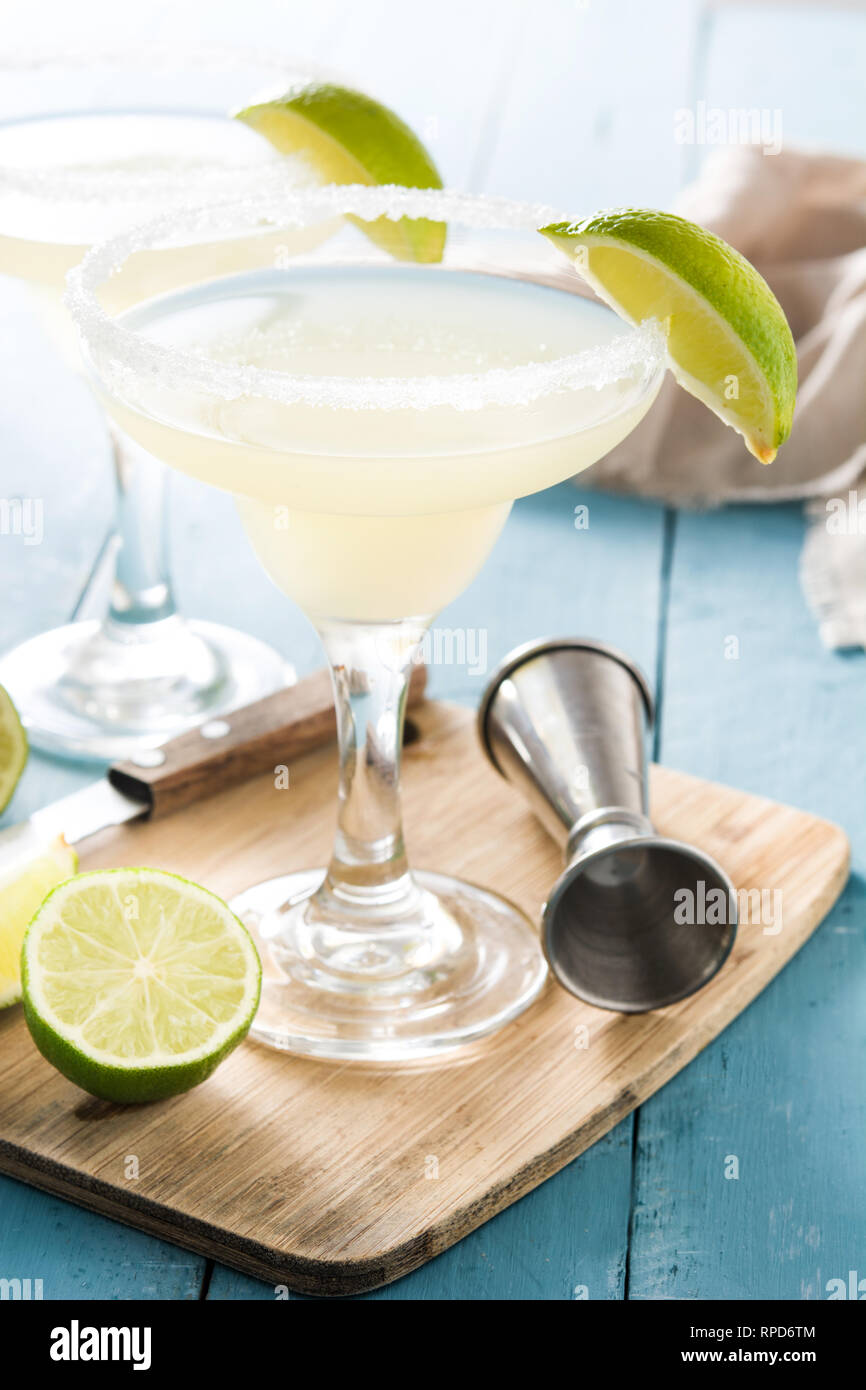 Margarita green iced cocktail hi-res stock photography and images - Alamy