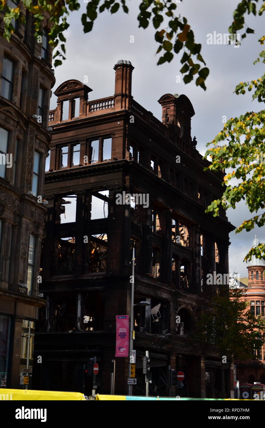 Five storey department store hi-res stock photography and images - Alamy