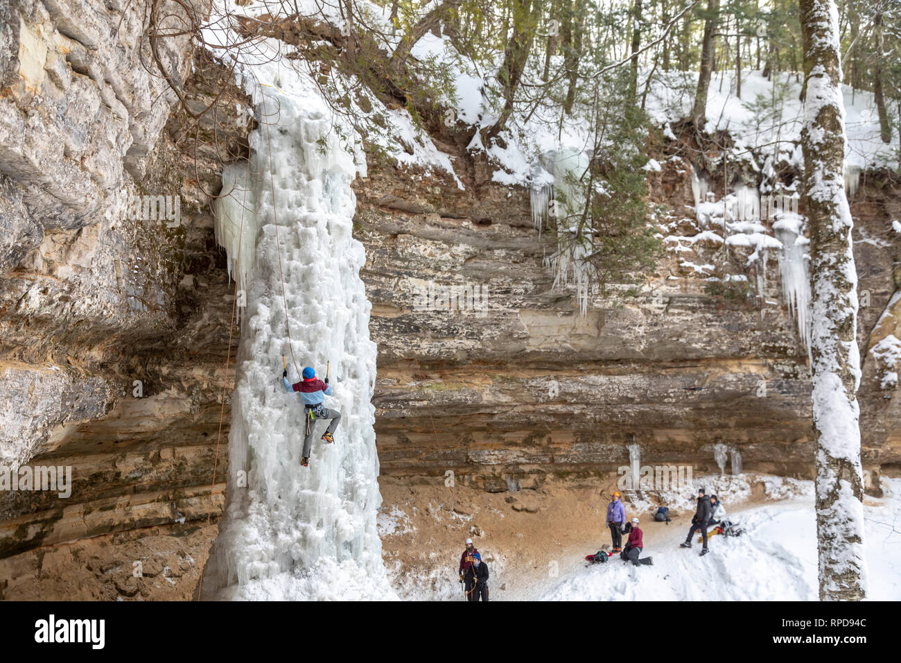 Pictured rocks national lakeshore hi-res stock photography and images ...