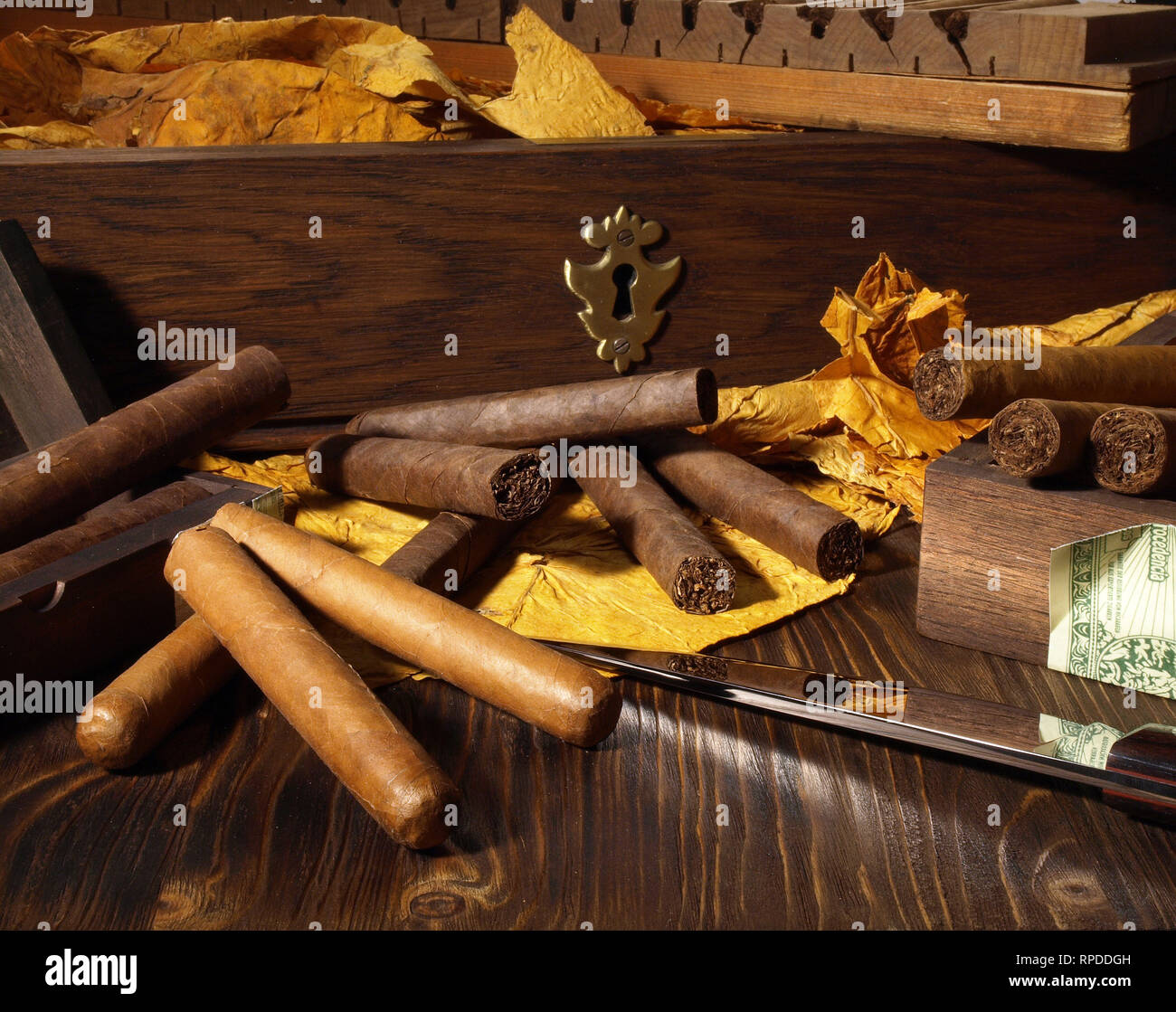 Cuban cigar label hi-res stock photography and images - Alamy
