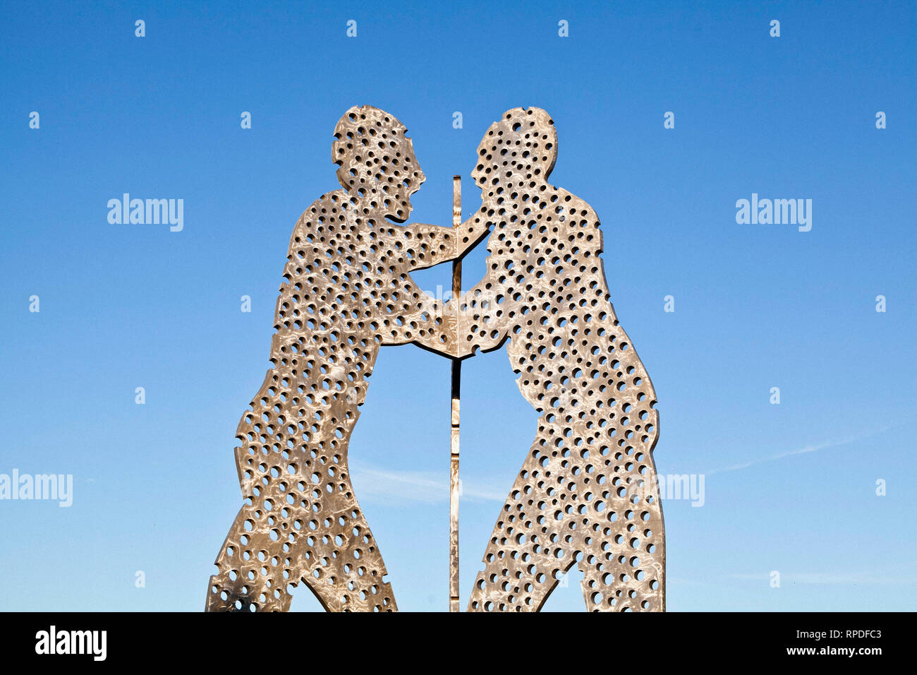 The 30m tall Molecule Man sculpture on the Spree River, Berlin, Germany ...