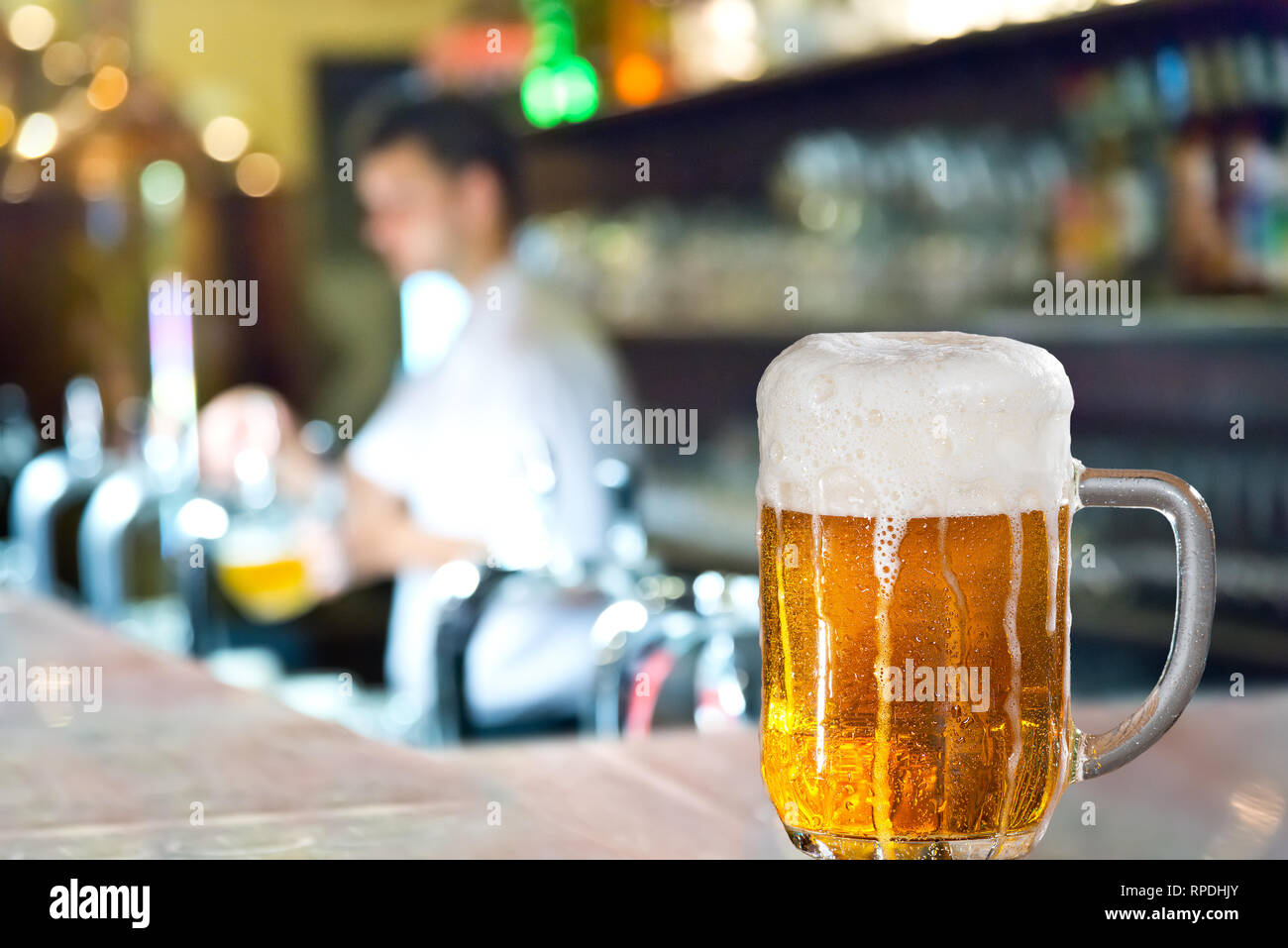 Beer glass in retro pub hi-res stock photography and images - Alamy