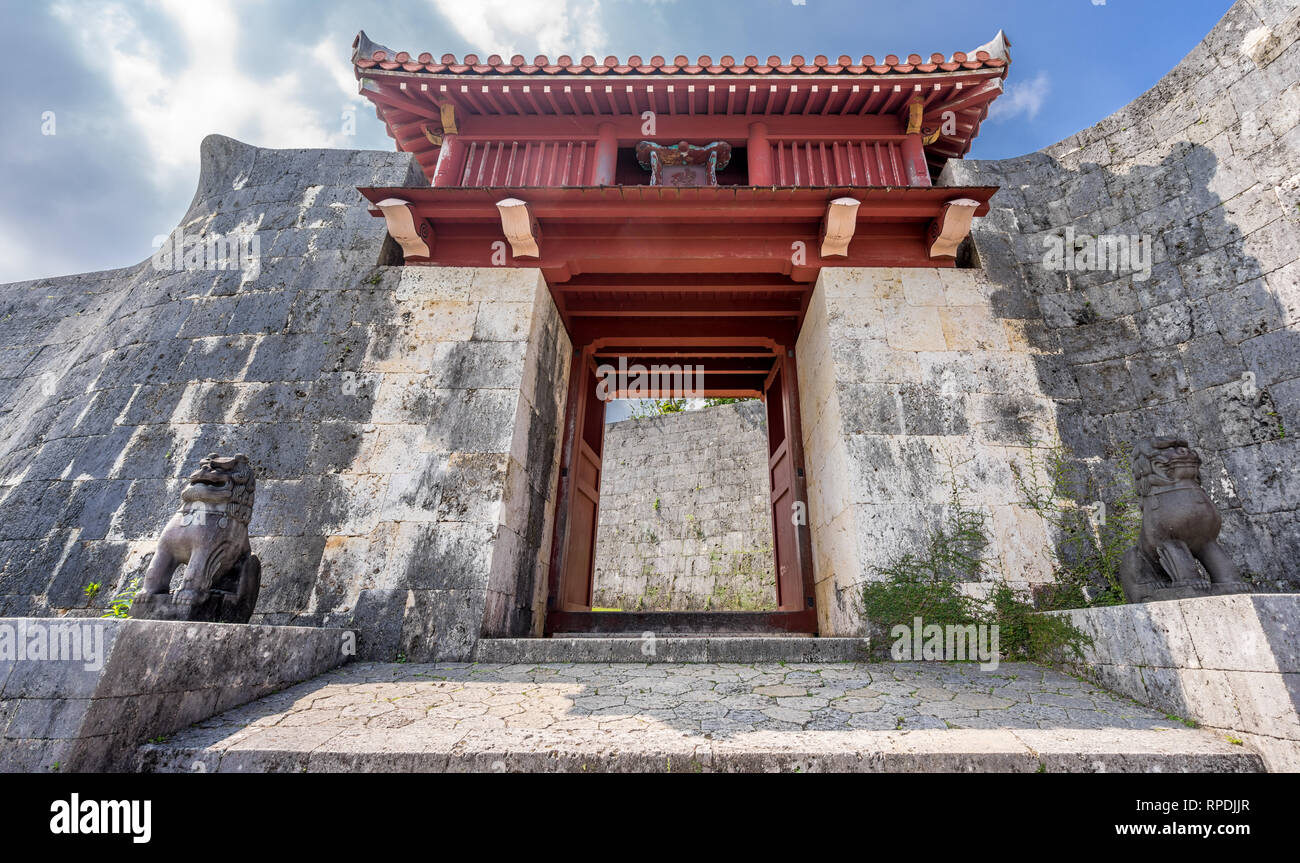 Naha, Japan. Okinawa, Shuri Castle (首里城). Zuisenmon Gate. UNESCO World ...