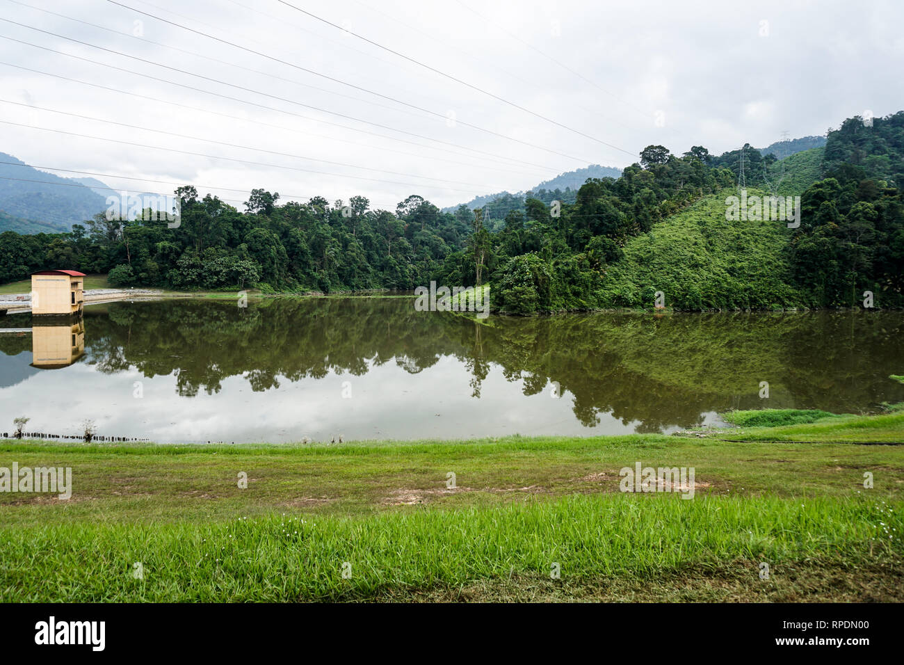 Lake dam water reservoir for hydroelectric power generation - Image ...