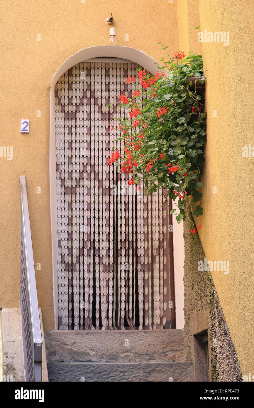 Arch shapes hi-res stock photography and images - Alamy