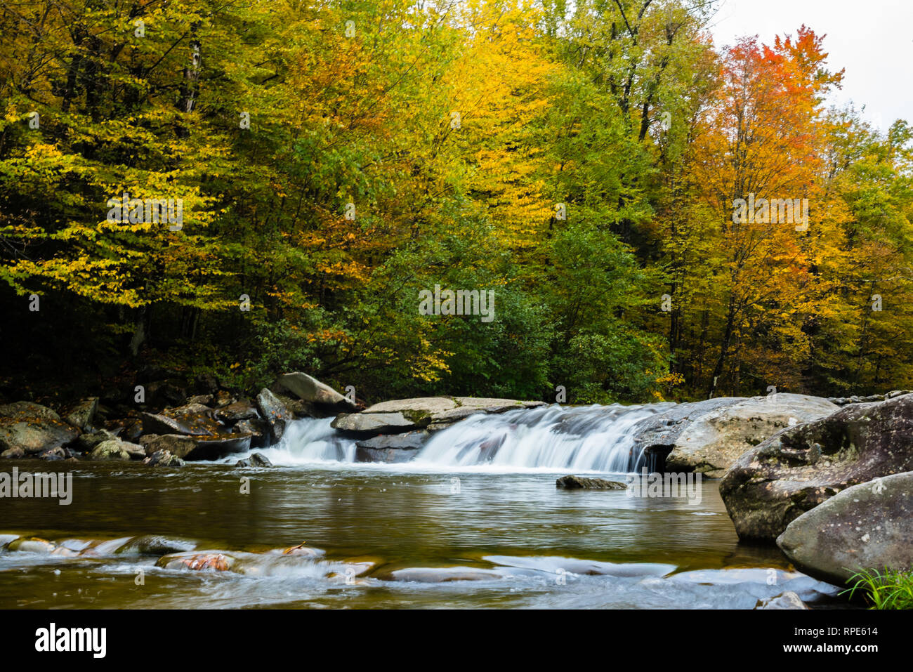 Fall colors in vermont hi-res stock photography and images - Alamy