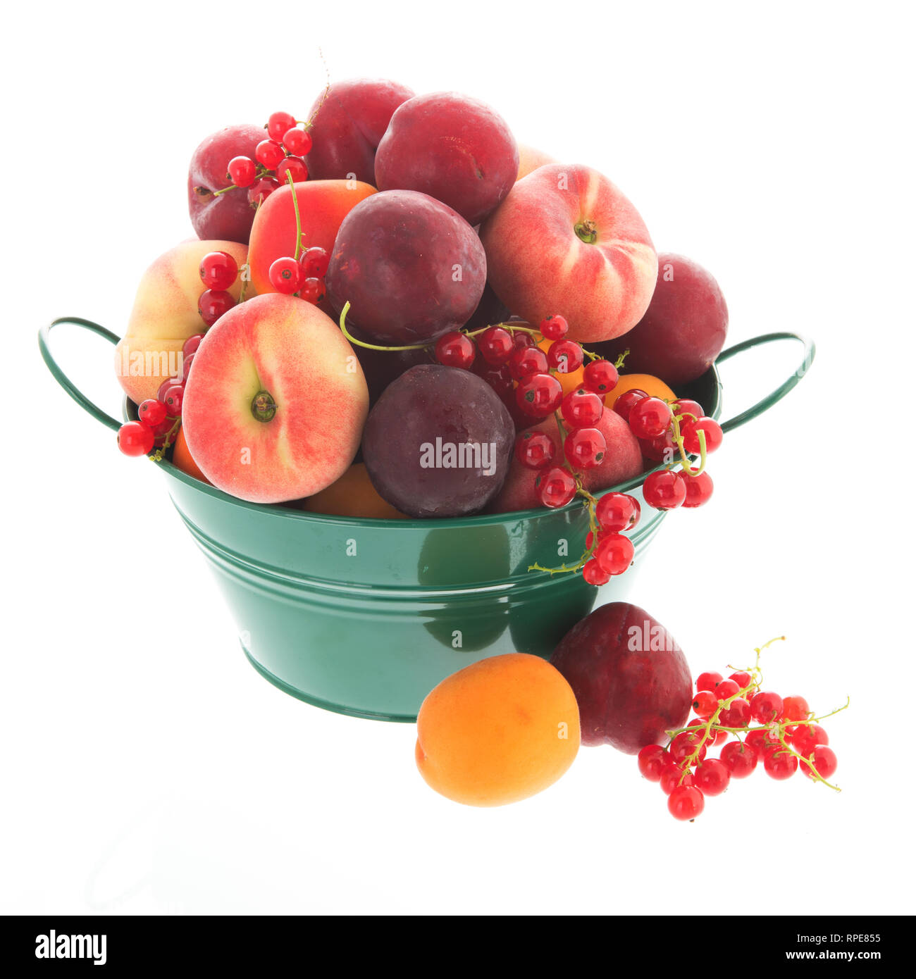 Green bucket filled fresh hi-res stock photography and images - Alamy