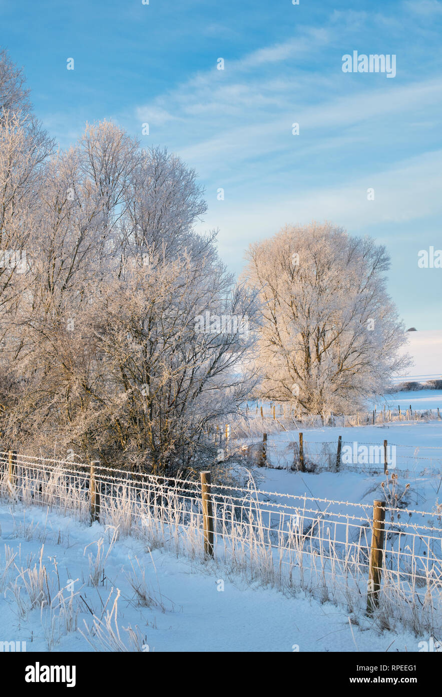 English farmland farm land hi-res stock photography and images - Alamy