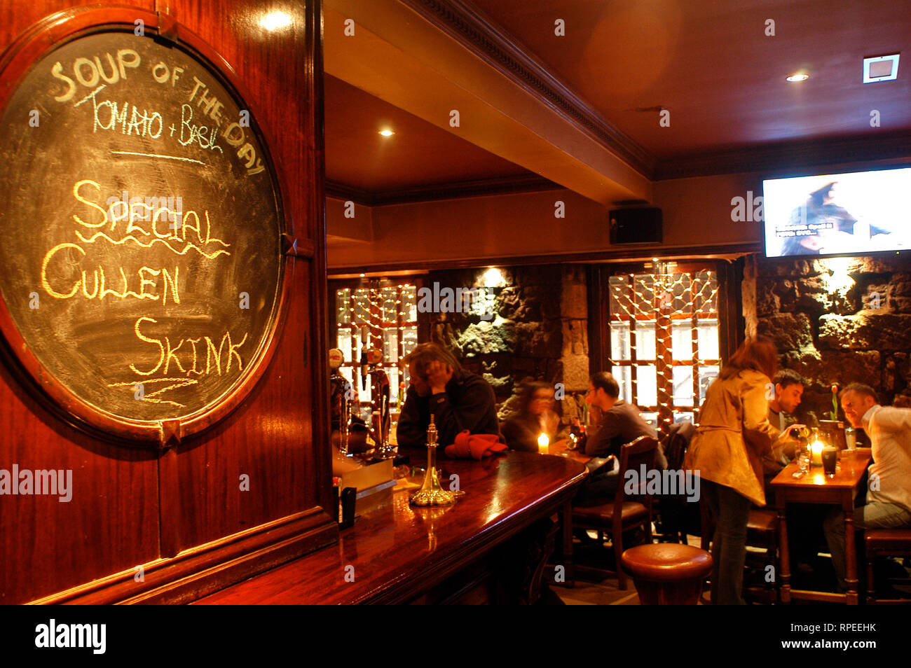 Pub "Rab Ha's", Glasgow, Scotland, United Kingdom Stock Photo - Alamy