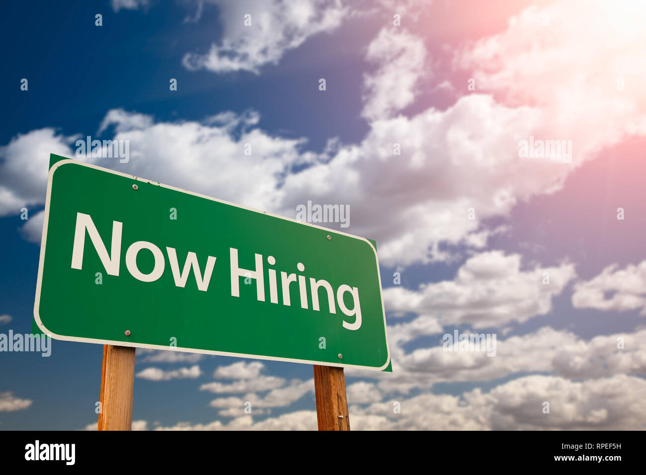 Now hiring signage hi-res stock photography and images - Alamy