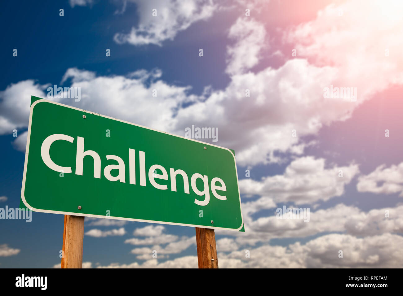 Green roadsign hi-res stock photography and images - Alamy