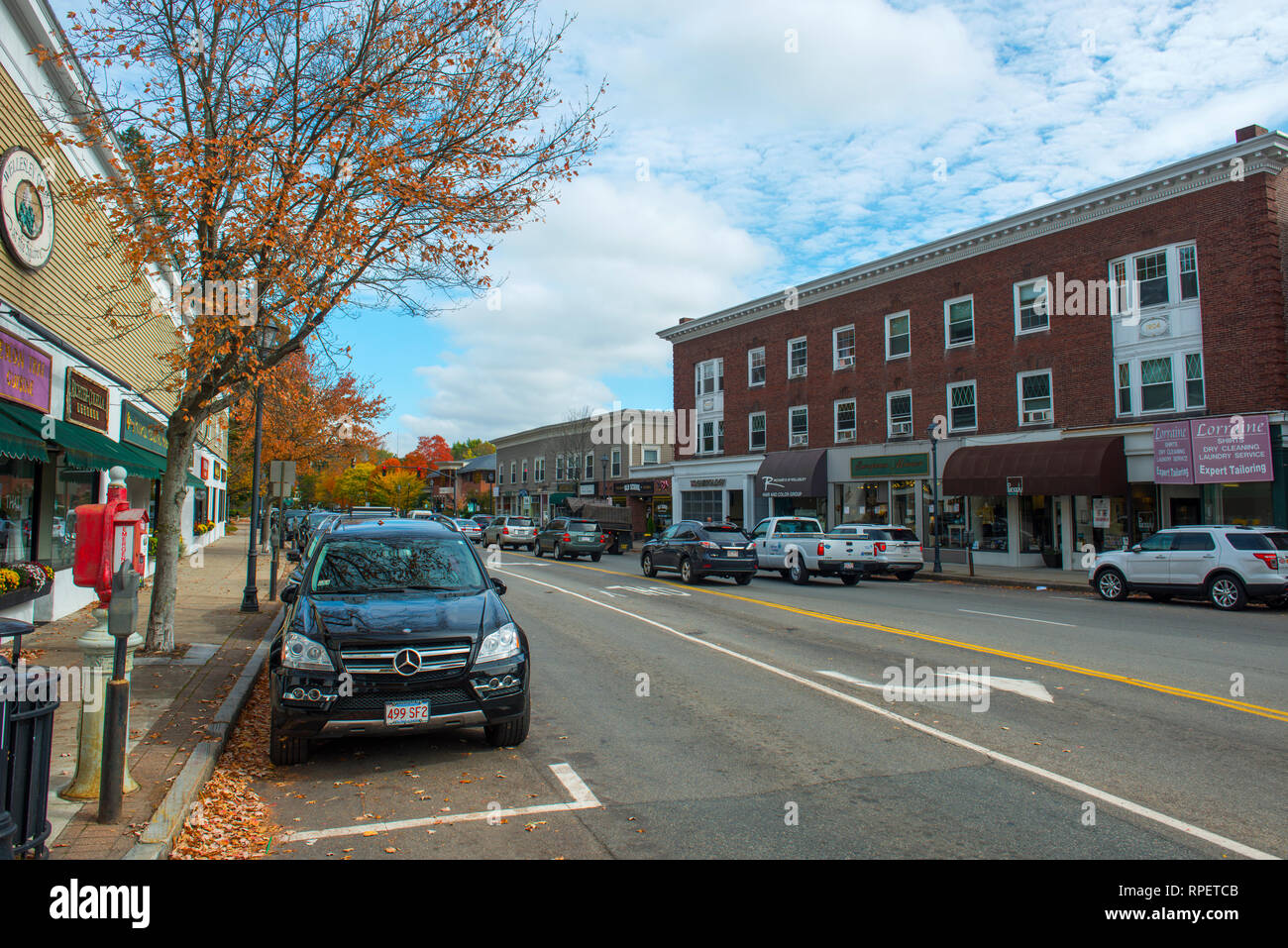 Wellesley town center historic commercial buildings on Central Street ...
