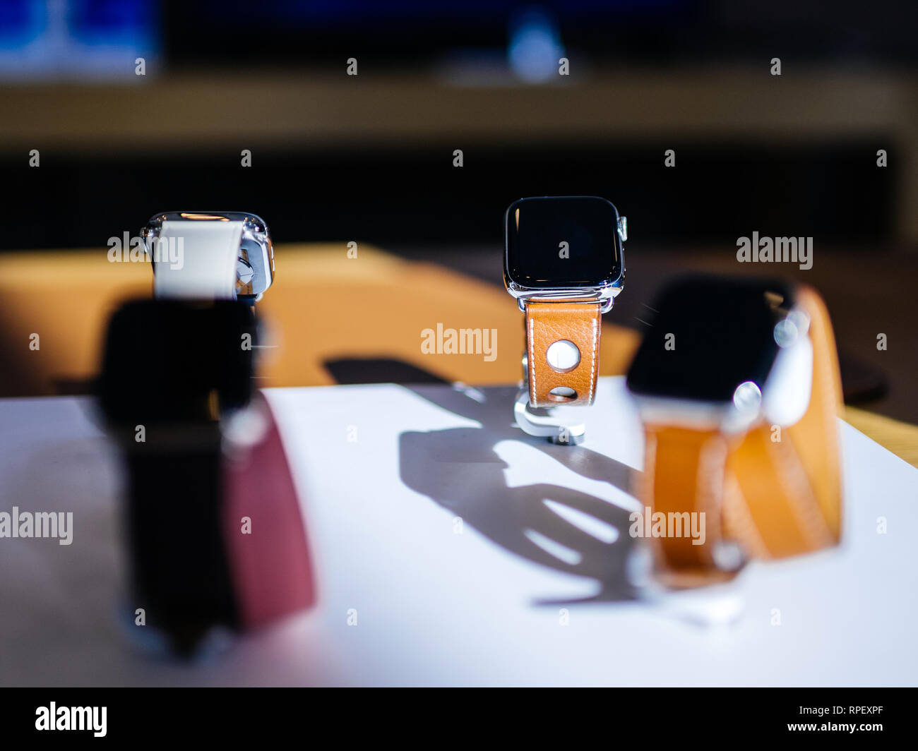 Apple watch hermes hi-res stock photography and images - Alamy