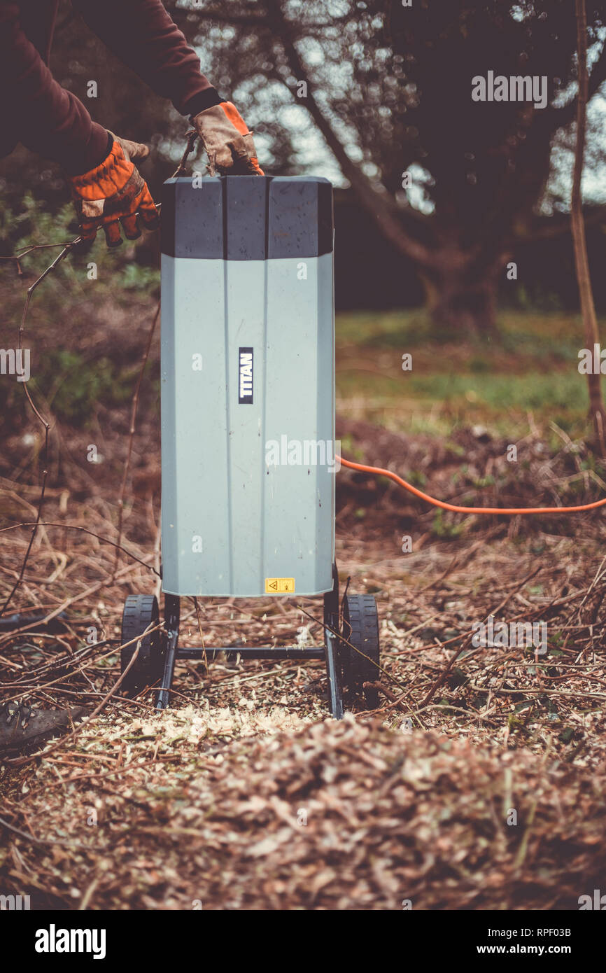 Chipper tools hi-res stock photography and images - Alamy