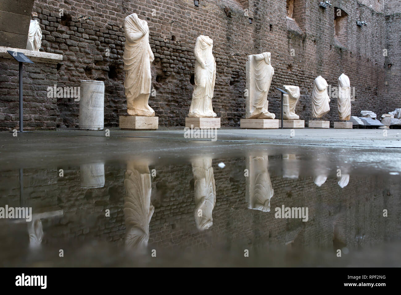 Tomb of caecilia metella hi-res stock photography and images - Alamy