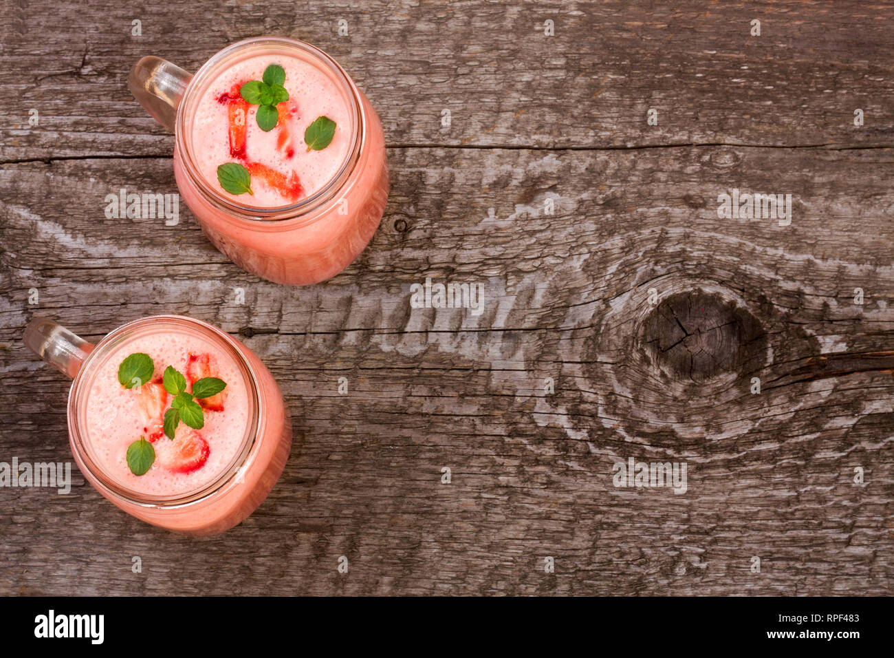 Pink yogurt background hi-res stock photography and images - Alamy